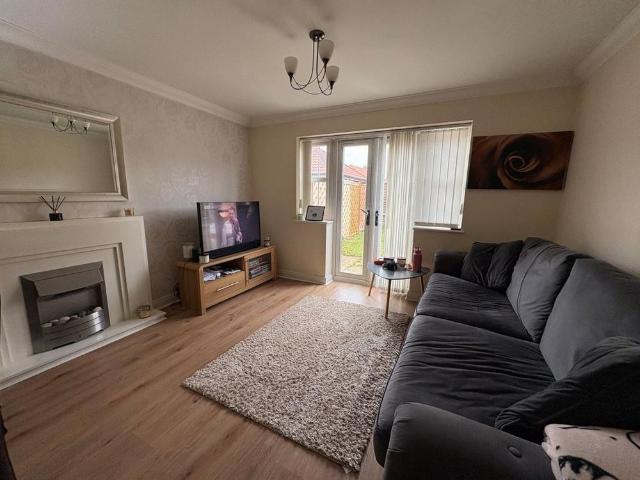 2 bedroom terraced house to rent
