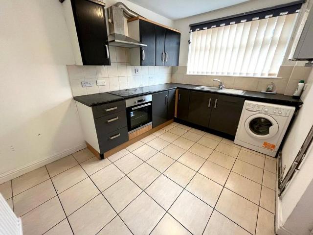 2 bedroom terraced house to rent