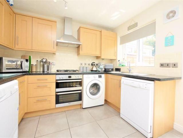 2 bedroom terraced house to rent