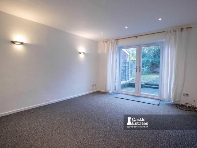 2 bedroom terraced house to rent