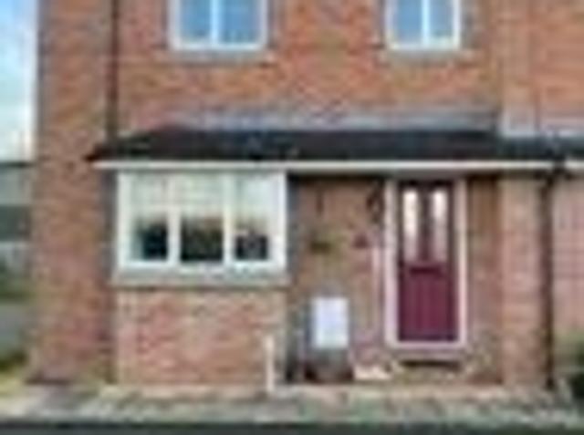 2 bedroom terraced house to rent