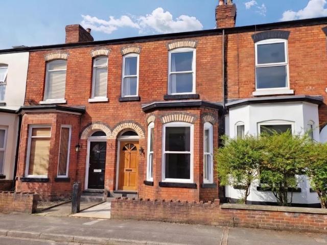 2 bedroom terraced house to rent