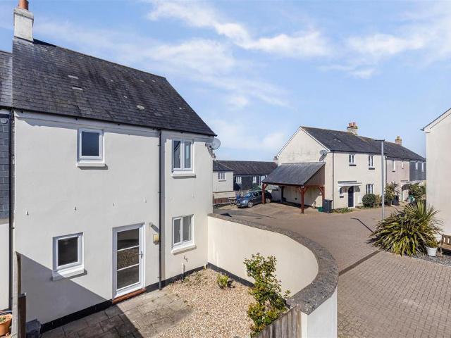 2 bedroom terraced house to rent