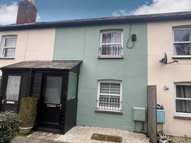 2 bedroom terraced house to rent