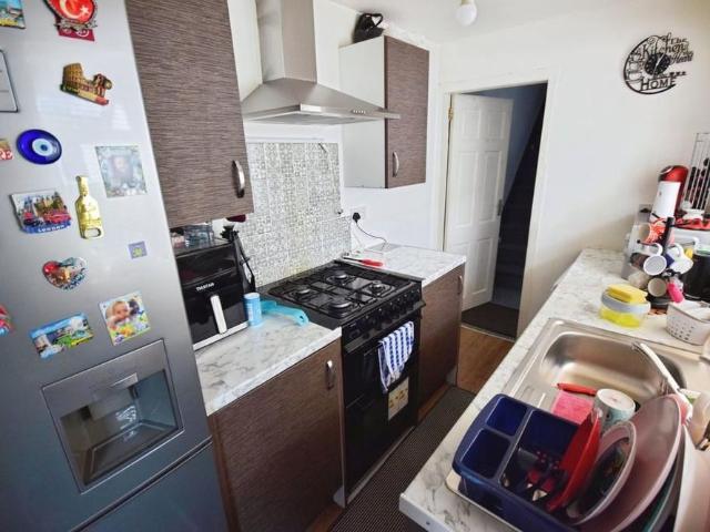 2 bedroom terraced house to rent