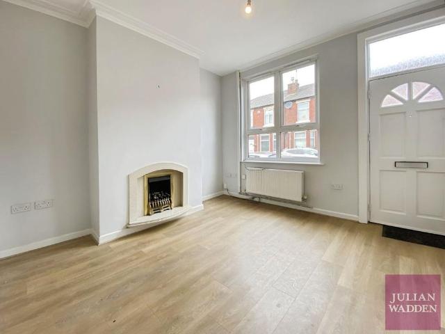 2 bedroom terraced house to rent