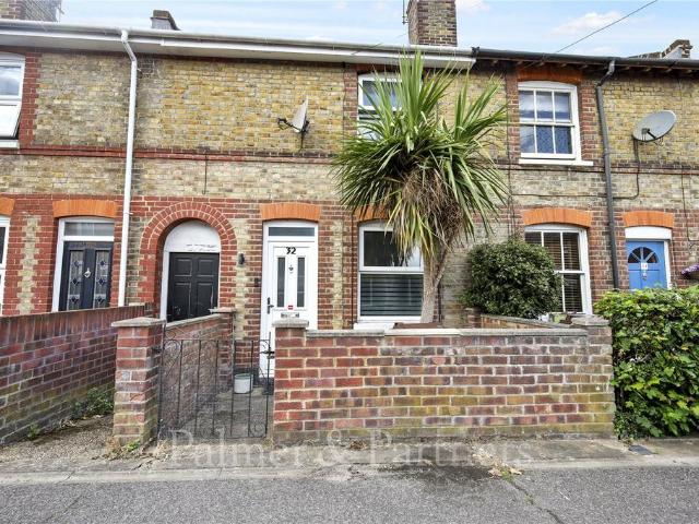 2 bedroom terraced house to rent