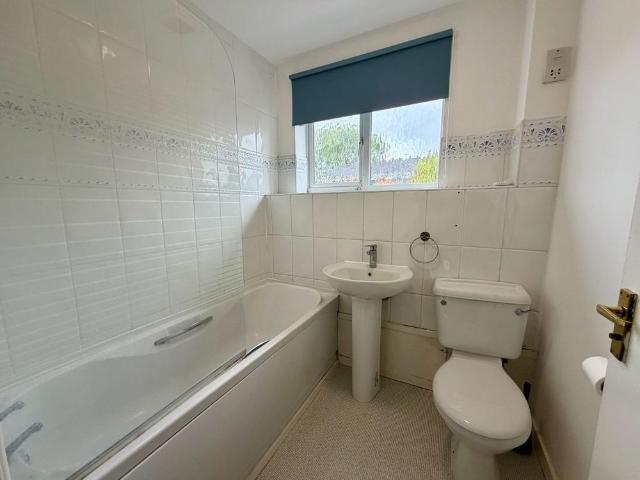 2 bedroom terraced house to rent