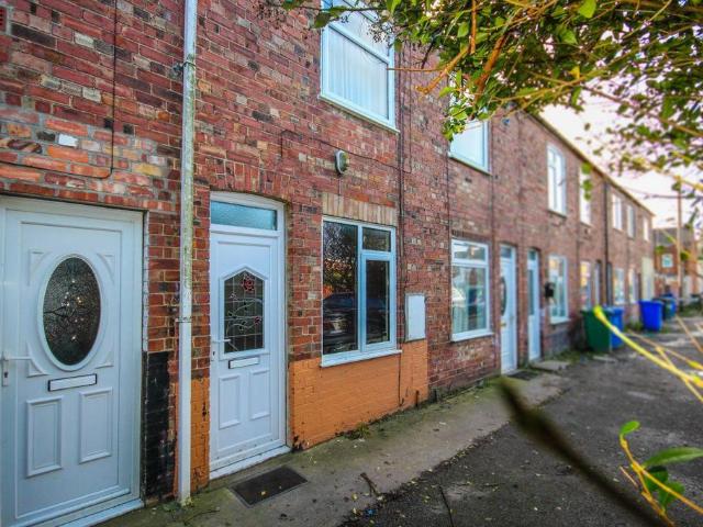 2 bedroom terraced house to rent