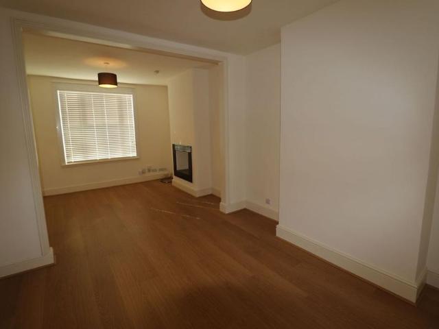 2 bedroom terraced house to rent