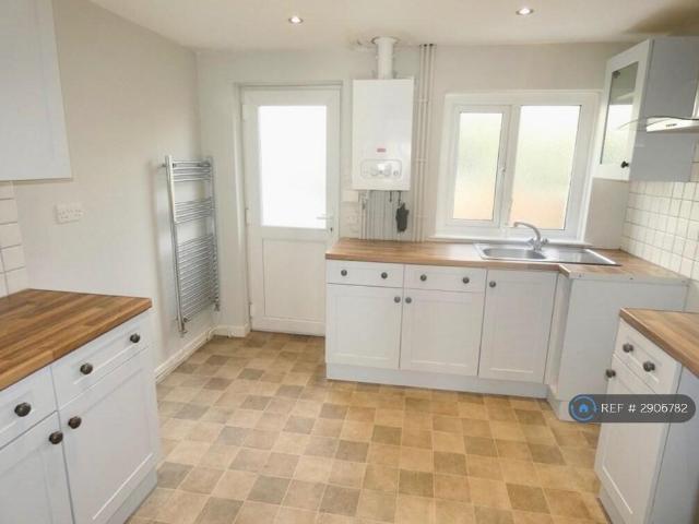 2 bedroom terraced house to rent