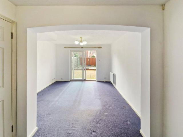 2 bedroom terraced house to rent