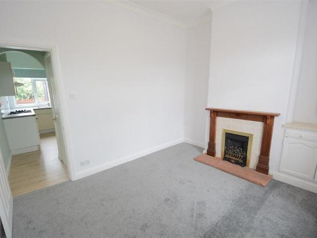 2 bedroom terraced house to rent