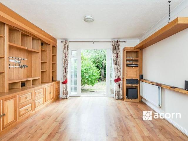 2 bedroom terraced house to rent