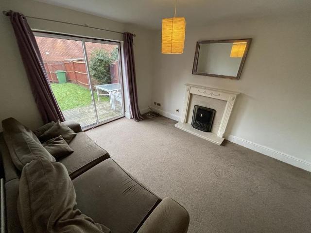 2 bedroom terraced house to rent