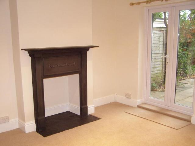 2 bedroom terraced house to rent