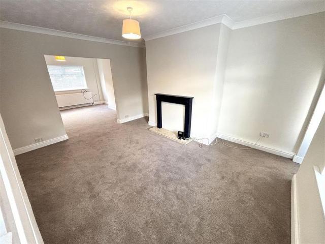 2 bedroom terraced house to rent