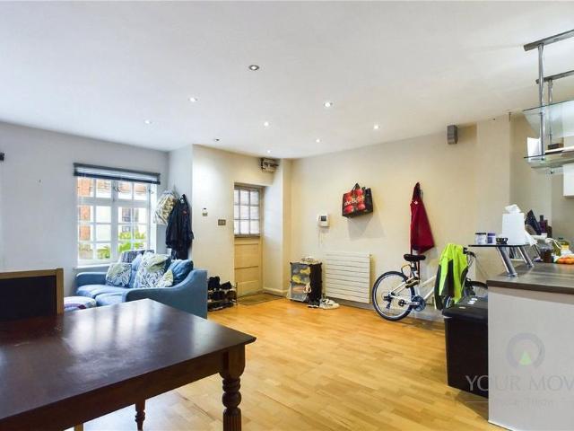 2 bedroom terraced house to rent