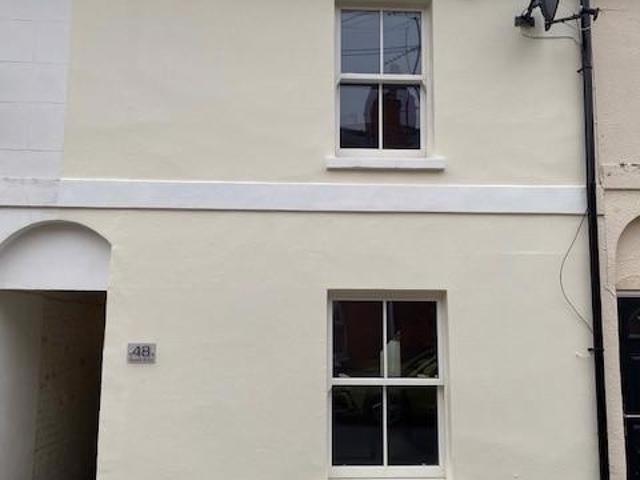 2 bedroom terraced house to rent