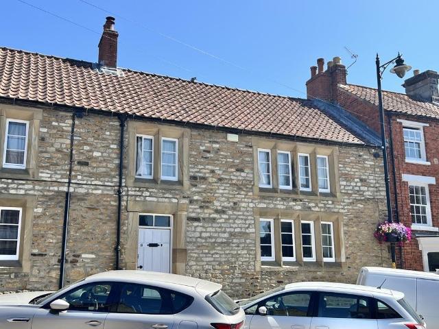 2 bedroom terraced house to rent