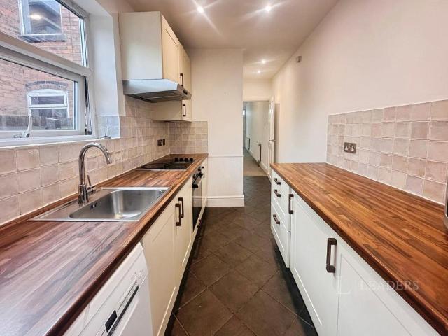 2 bedroom terraced house to rent