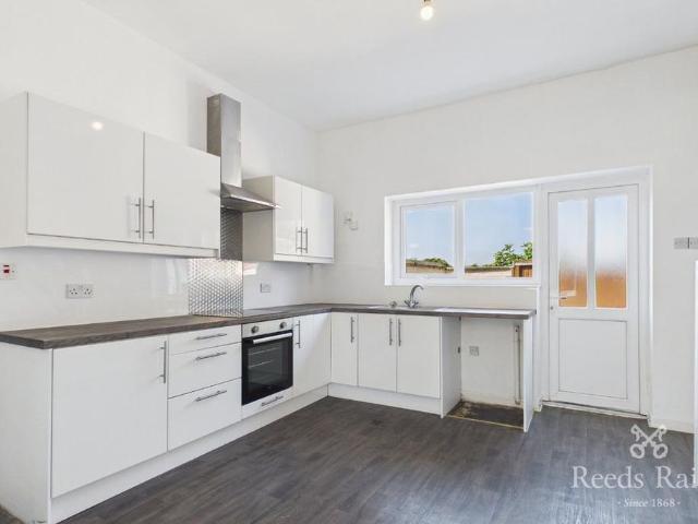 2 bedroom terraced house to rent