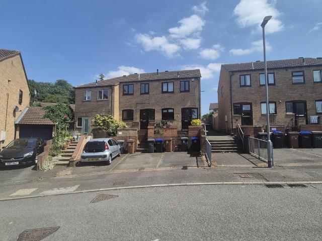 2 bedroom terraced house to rent