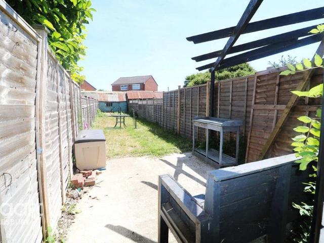 2 bedroom terraced house to rent