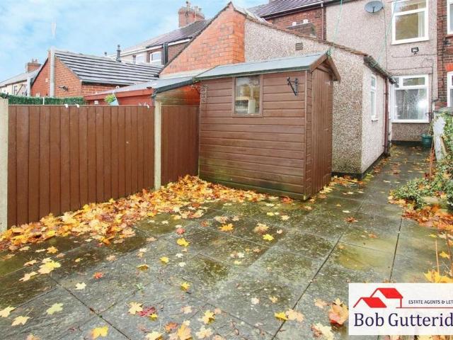 2 bedroom terraced house to rent