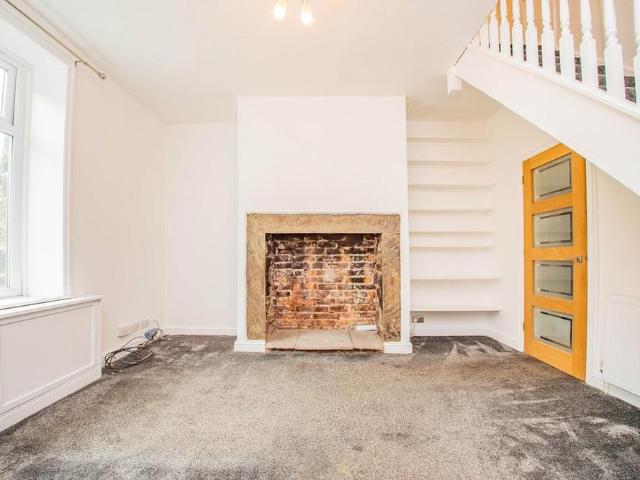 2 bedroom terraced house to rent