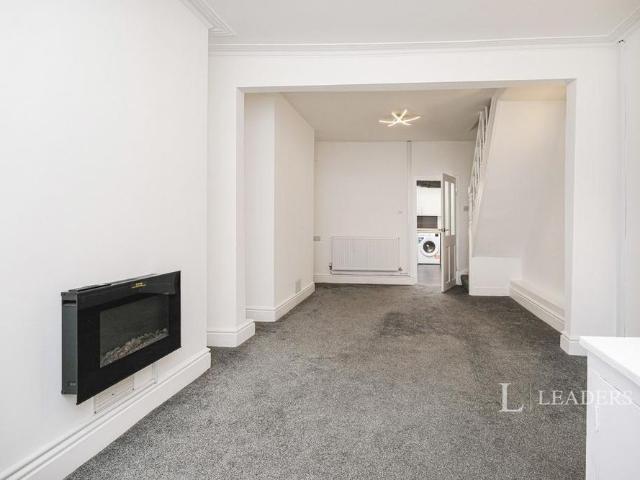 2 bedroom terraced house to rent