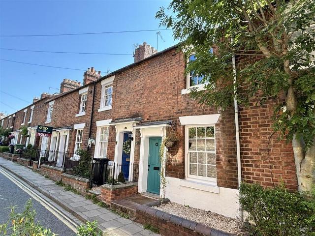 2 bedroom terraced house to rent