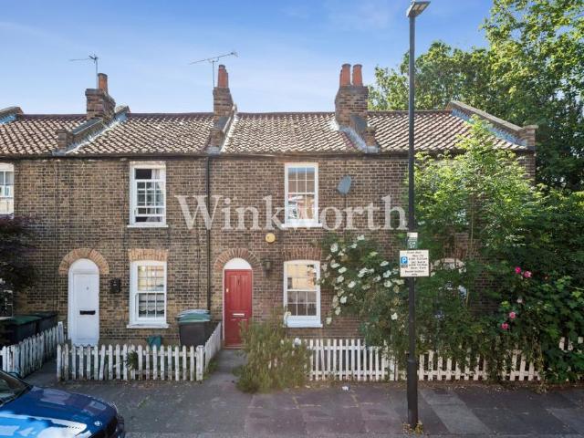 2 bedroom terraced house to rent