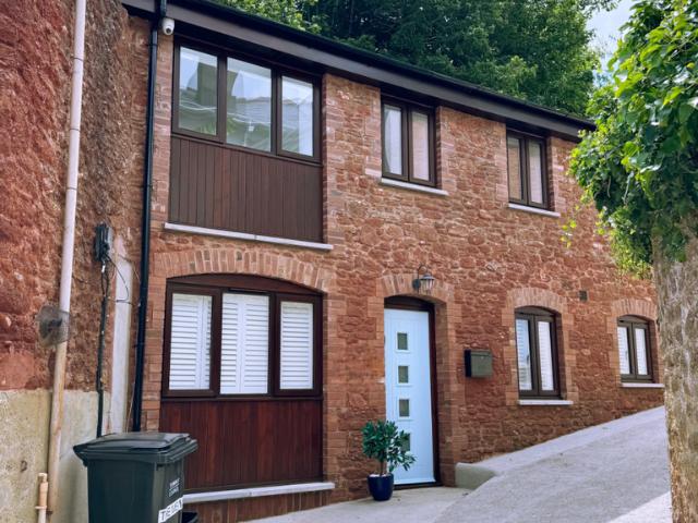 2 bedroom terraced house to rent