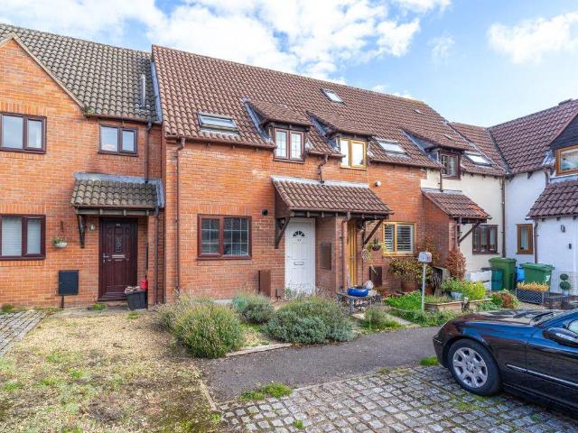 2 bedroom terraced house to rent