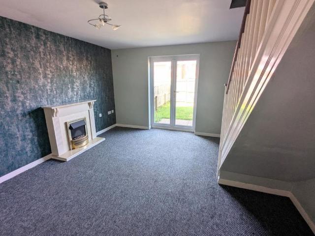 2 bedroom terraced house to rent