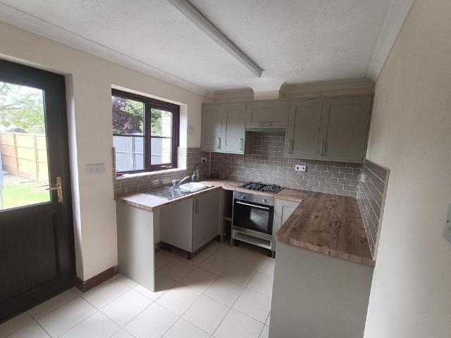 2 bedroom terraced house to rent