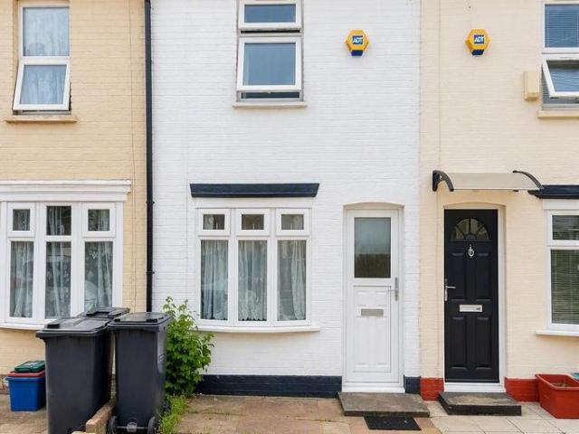 2 bedroom terraced house to rent