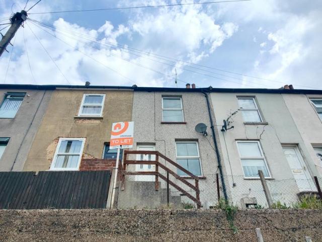 2 bedroom terraced house to rent