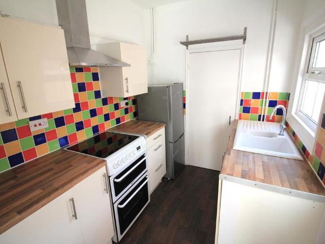 2 bedroom terraced house to rent