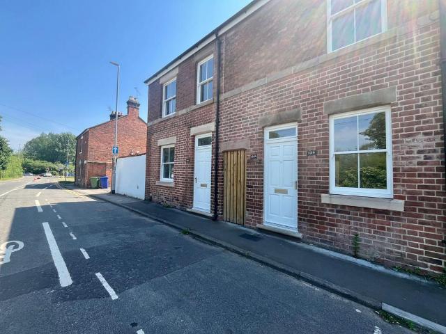 2 bedroom terraced house to rent