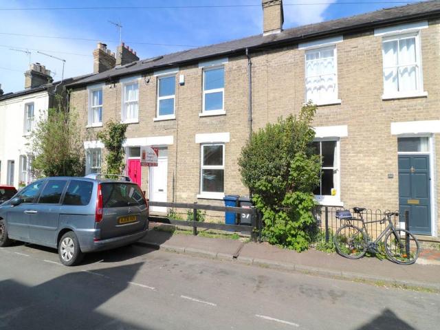 2 bedroom terraced house to rent