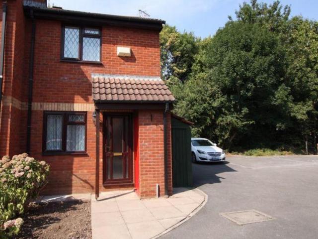 2 bedroom terraced house to rent