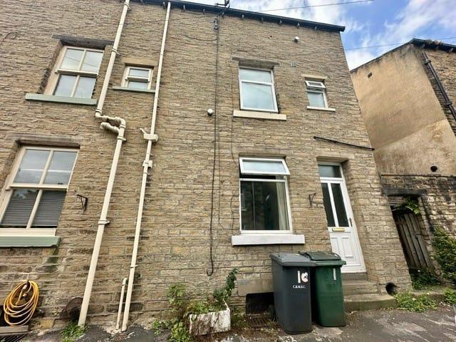 2 bedroom terraced house to rent