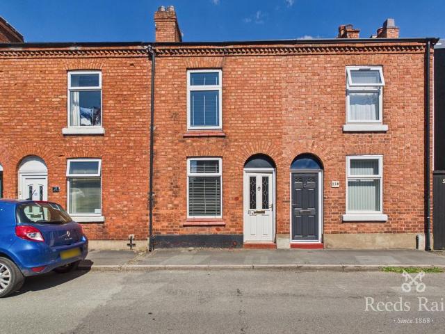 2 bedroom terraced house to rent