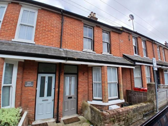 2 bedroom terraced house to rent
