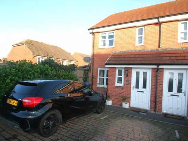 2 bedroom semi detached house to rent