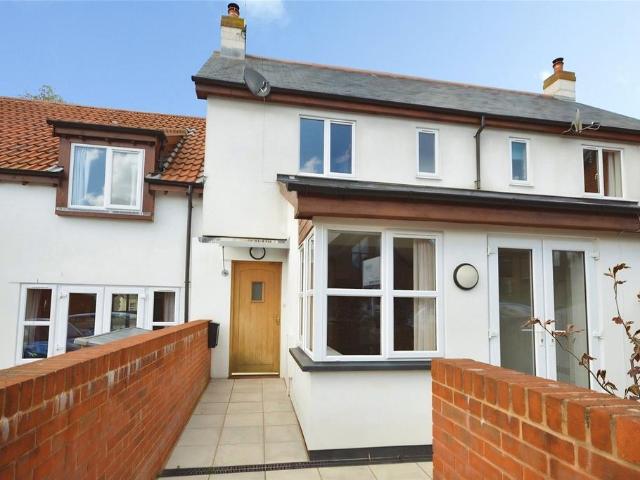 2 bedroom terraced house to rent