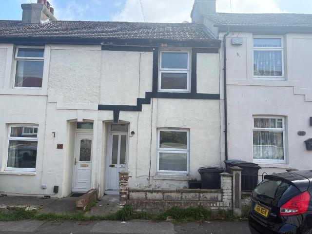 2 bedroom terraced house to rent