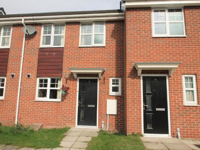 2 bedroom terraced house to rent
